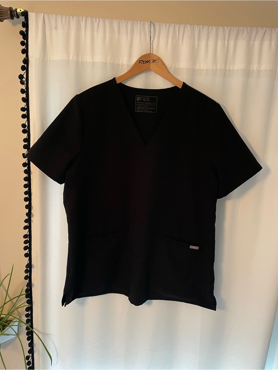 Figs | Tops | Figs Technical Collection Scrub Top Figs Scrubs Black ...